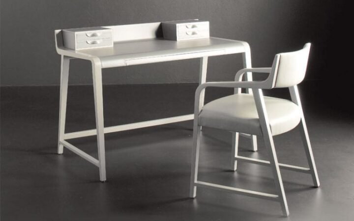 Functional Style: LINUS/SCR Desk by Potocco | Home Creations